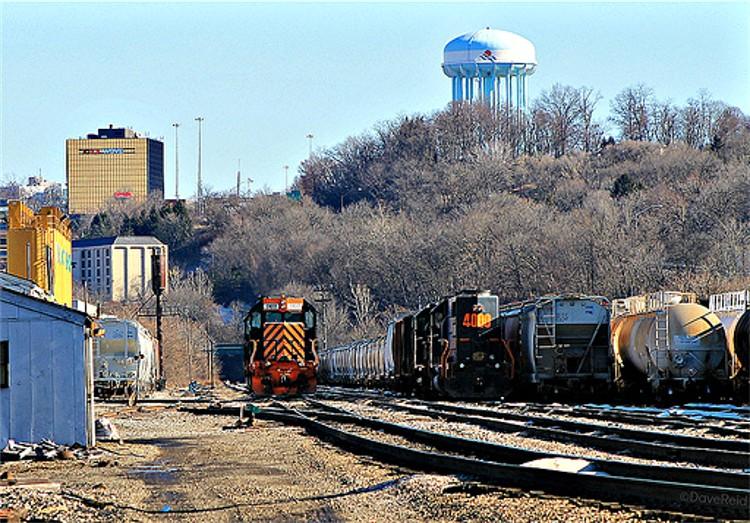 The Wabash Pittsburgh Terminal Railway and the Wabash Bridge